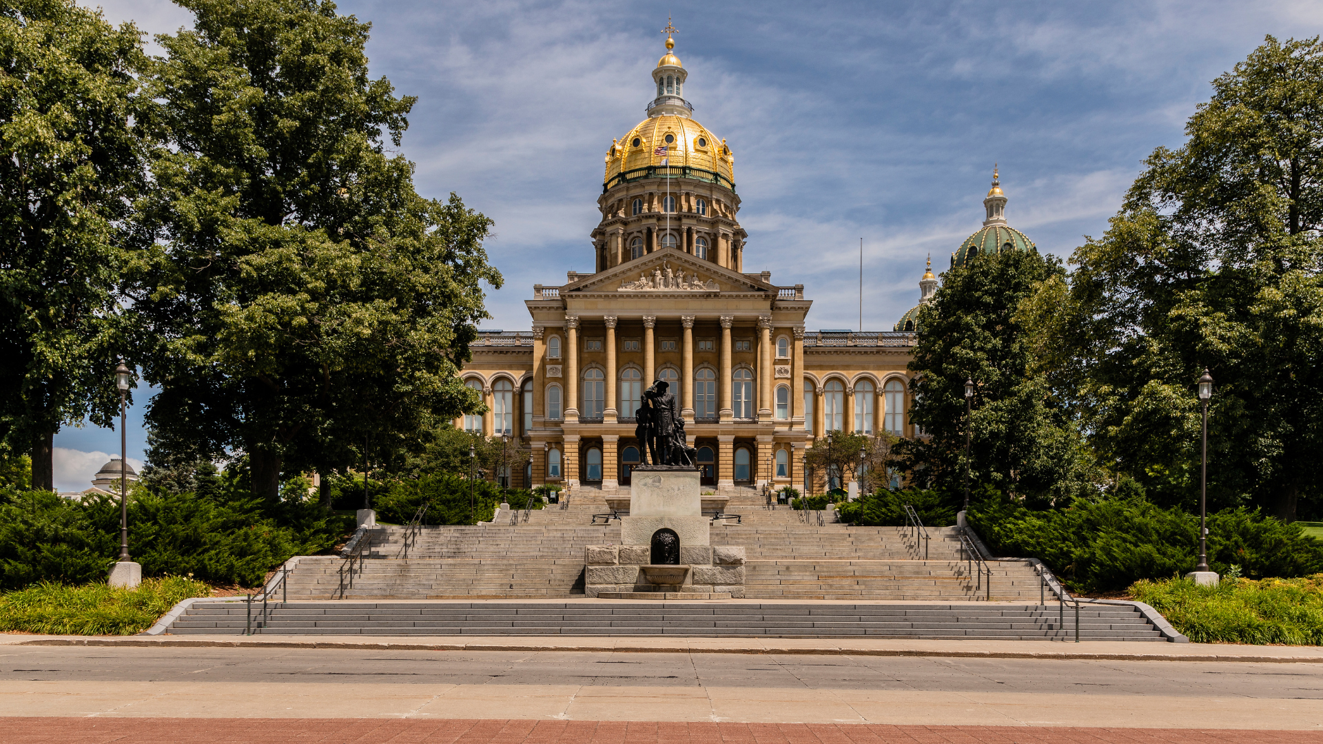 Iowa Data Center: Colocation in America's Heartland